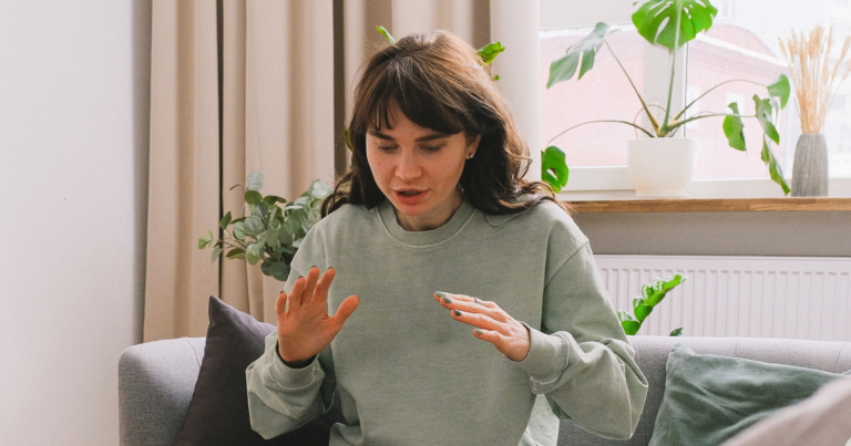 People who talk to themselves out loud when alone usually have these 7 ...